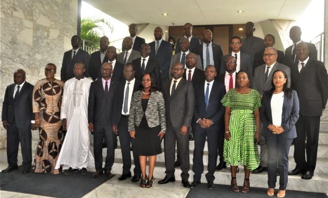 Pour financer des économies de ses Etats membres: Les acteurs ...