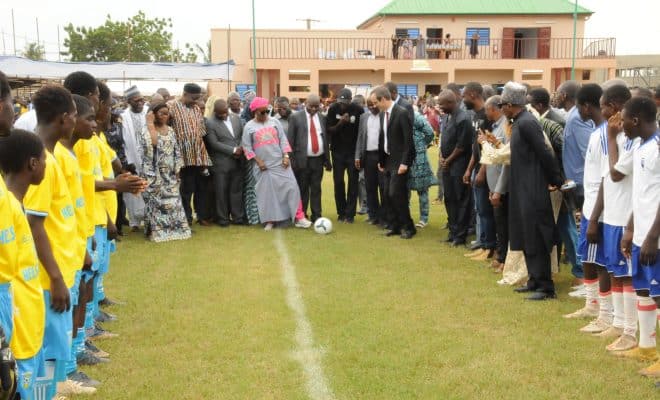 Un complexe sportif remis à la commune Agoè-Nyivé 4 – Togo-Presse